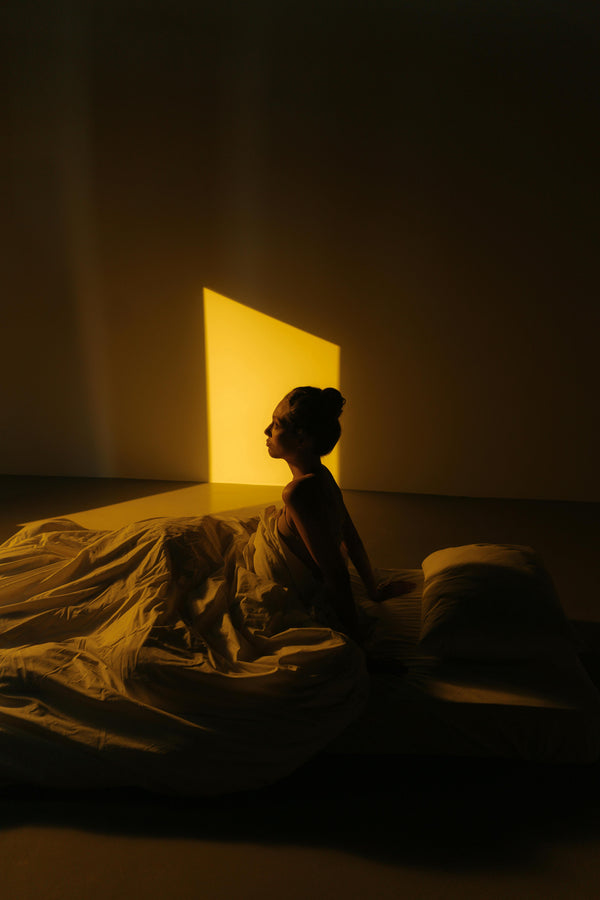 Why Do I Wake Up Shaking? Causes, Symptoms & What to Do – Vilimed